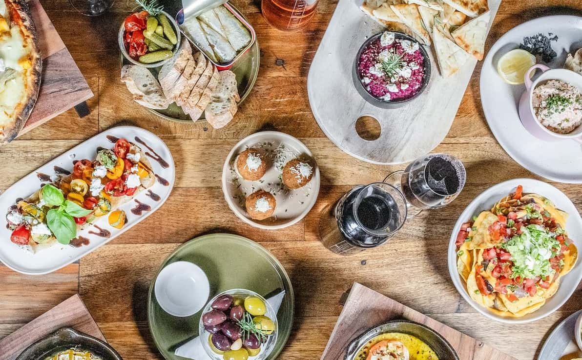 Papa Rolly's: 50% off the first table of the night with First Table