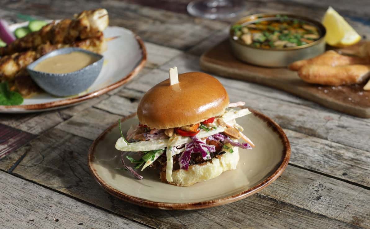 Ruby Riviera Mediterrâneo Taberna: 50% off the first table of the night ...