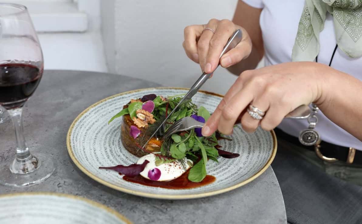 Public Dining Room: Book any time at everyday prices